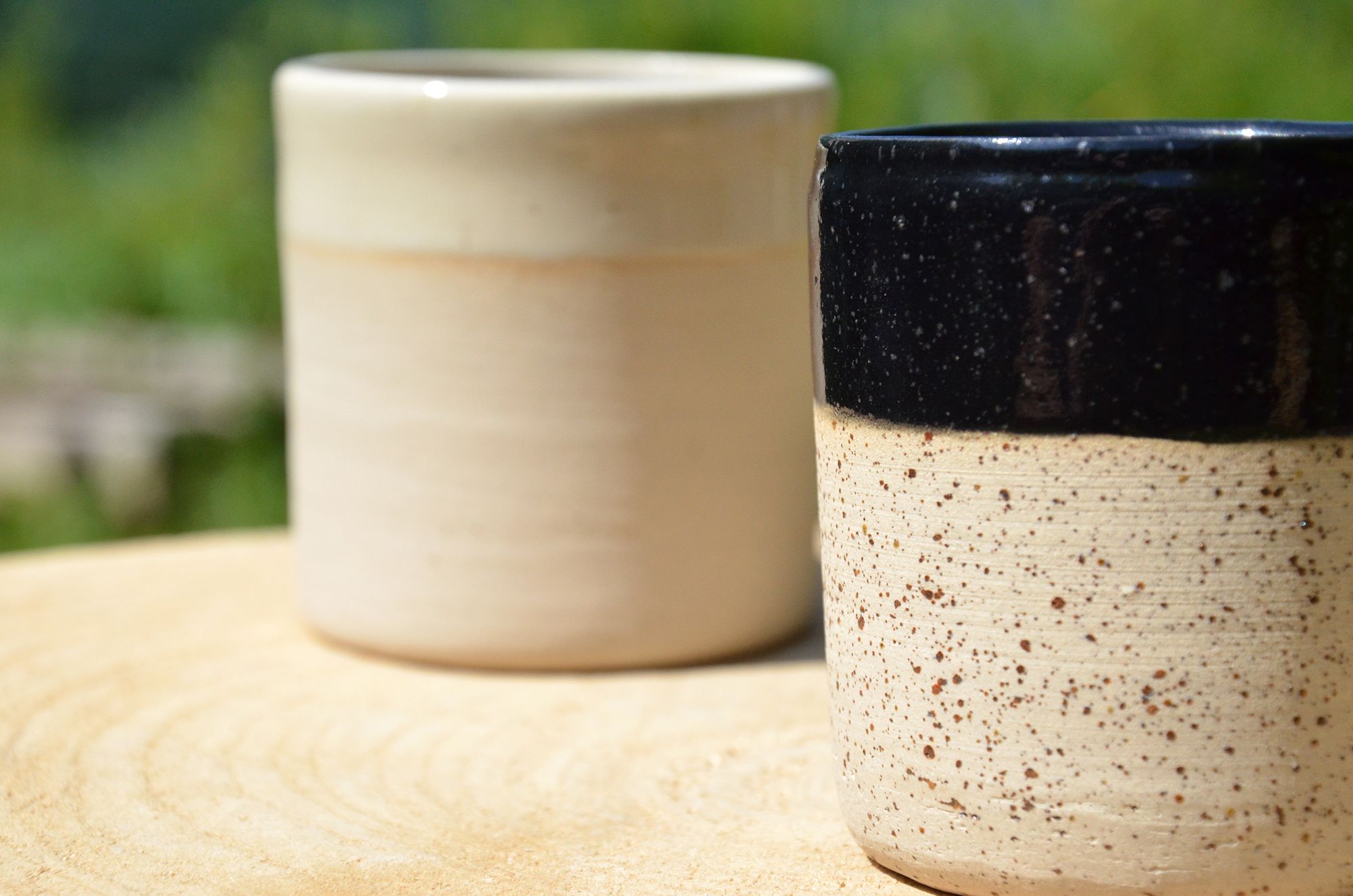 Petit pot en grès pyrité